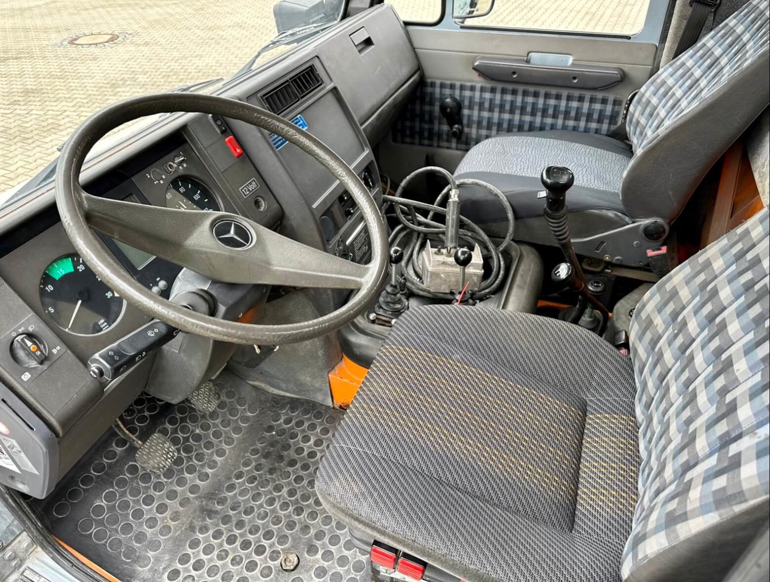 Unimog Angebot: Unimog 130 - U130 418 74426 mit Kran und Winde - Unimog ...