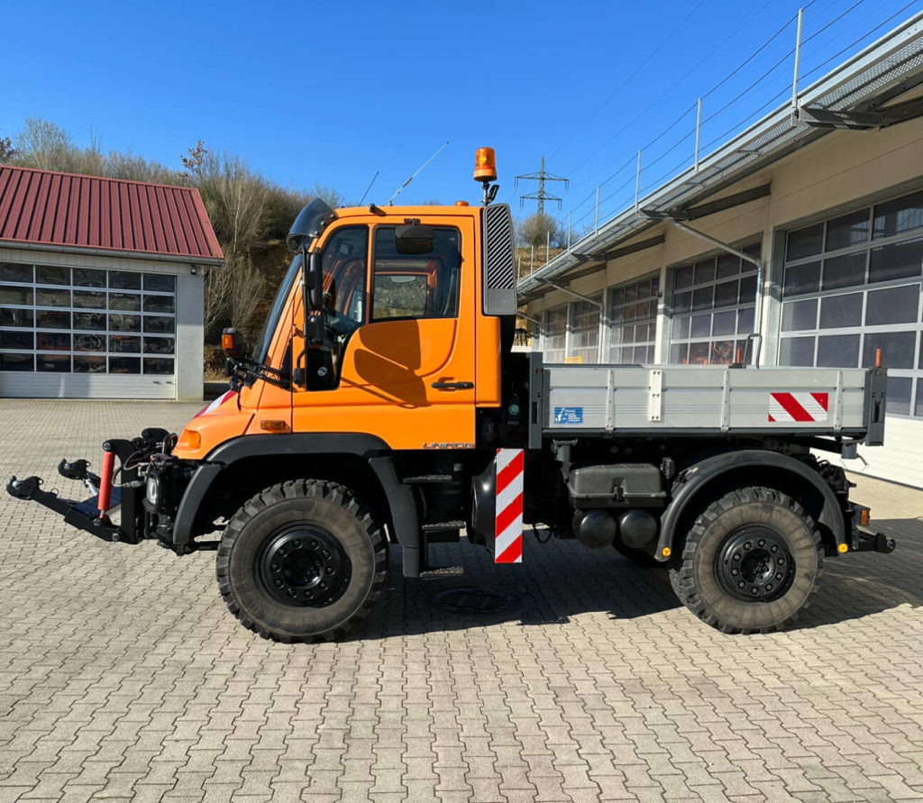 Unimog Angebot: Unimog 400 - U400 405 02734 mit Heckkraftheber - Unimog ...