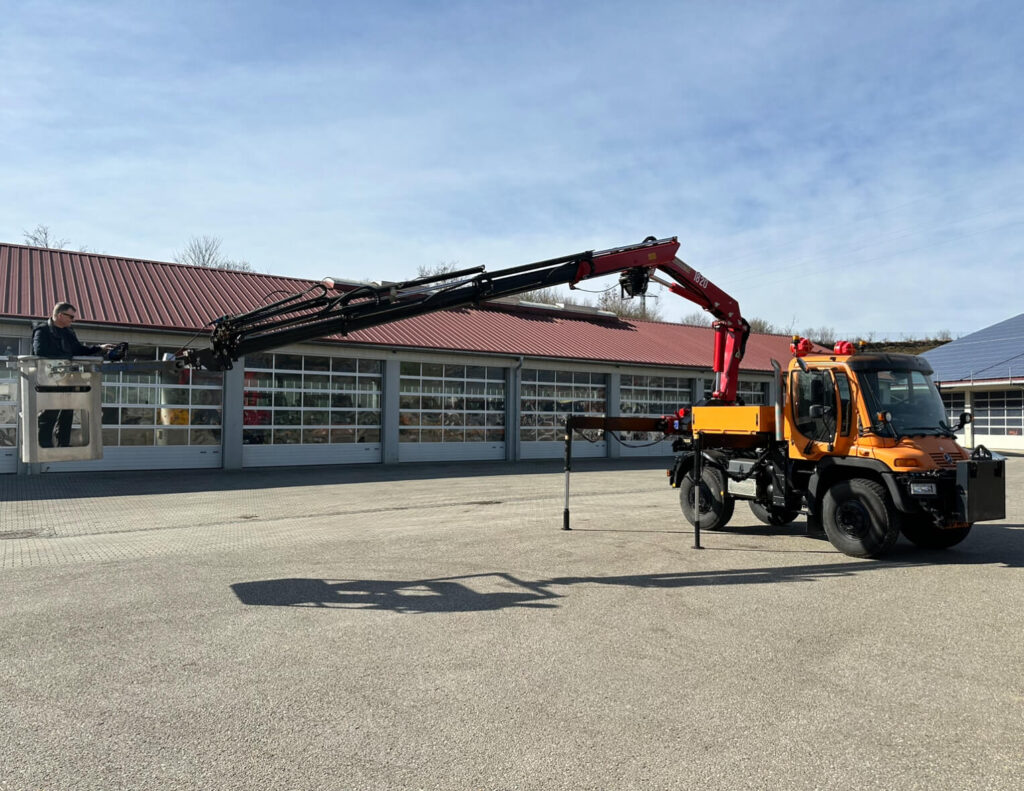 Unimog Angebot: Unimog 400 - U400 405 25177 mit Wechselkran - Unimog ...